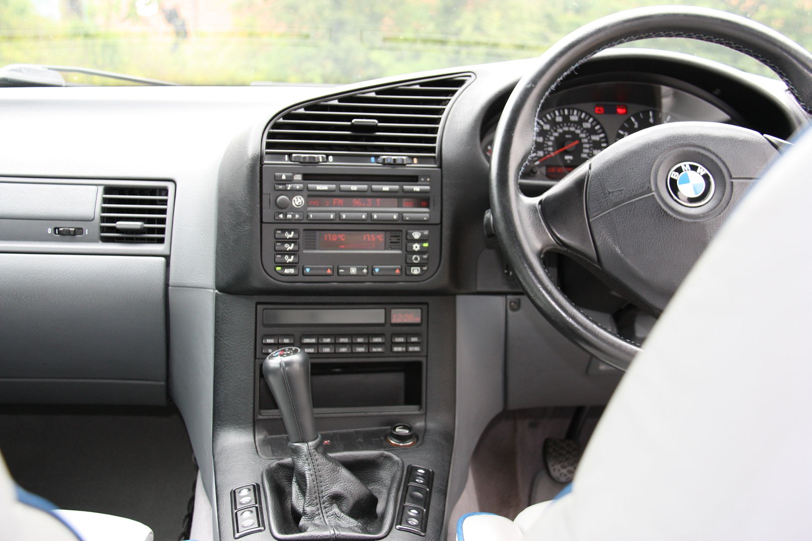 BMW/Blaupunkt CD43 CD Player Head unit.... | The M3cutters