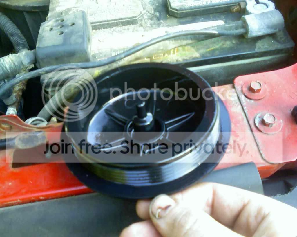 odd fuel filter lid | Ford Powerstroke Diesel Forum